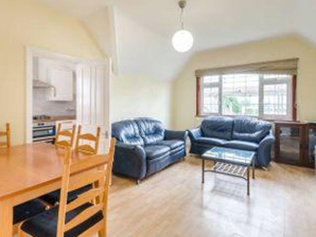 2 Bedrooms Flat for sale in Brondesbury Park, Brondesbury Park, London NW2
