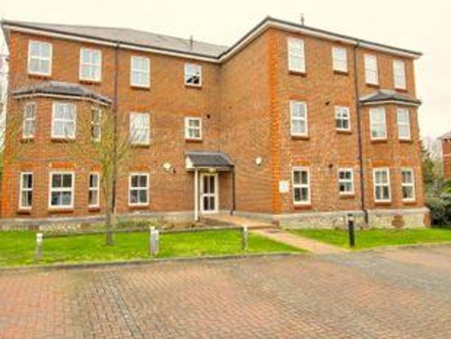 2 Bedrooms Flat for sale in Buckland Road, Maidstone ME16