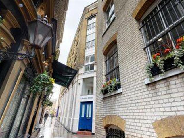 2 Bedrooms Flat for sale in Burgon Street, Priory House, London EC4V