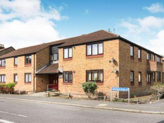 2 Bedrooms Flat for sale in Burford Road, London SE6