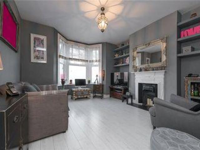 2 Bedrooms Flat for sale in Burns Road, London NW10
