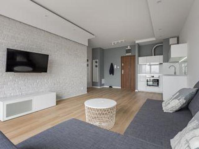 2 Bedrooms Flat for sale in Burrows Court, Liverpool L3