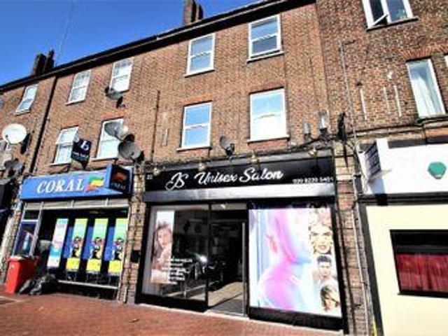 2 Bedrooms Flat for sale in Goresbrook Road, Dagenham RM9