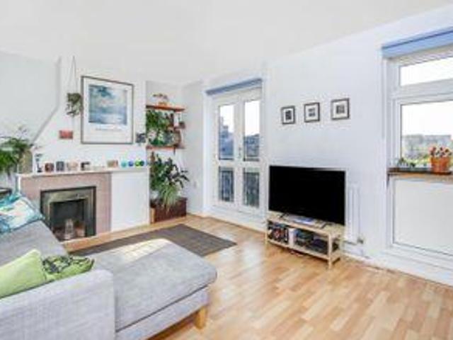 2 Bedrooms Flat for sale in Gale Street, London E3