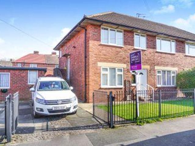 2 Bedrooms Flat for sale in Gaskell Drive, Horbury, Wakefield WF4