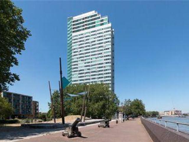 2 Bedrooms Flat for sale in George Beard Road, London SE8