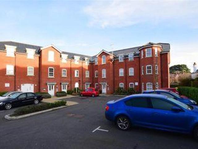 2 Bedrooms Flat for sale in George Roche Road, Canterbury, Kent CT1