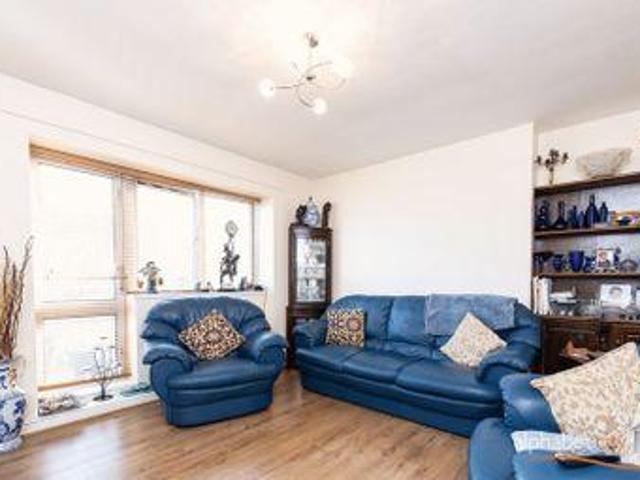 2 Bedrooms Flat for sale in Gill Street, London E14