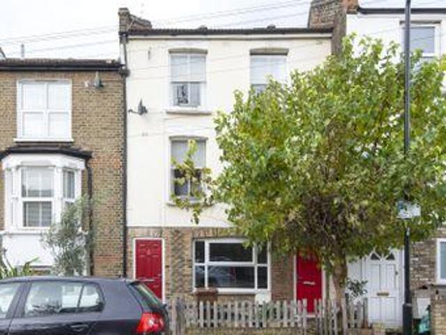 2 Bedrooms Flat for sale in Glyn Road, London E5
