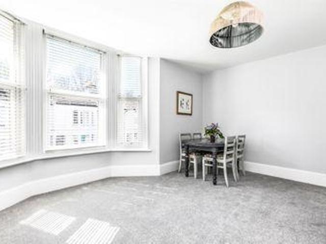 2 Bedrooms Flat for sale in Gladstone Place, Brighton BN2