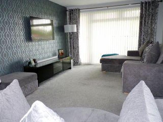 2 Bedrooms Flat for sale in Glen Tennet, St. Leonards, East Kilbride G74