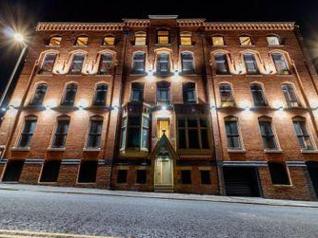 2 Bedrooms Flat for sale in Globe House, 30 34 Southall Street, Manchester M3