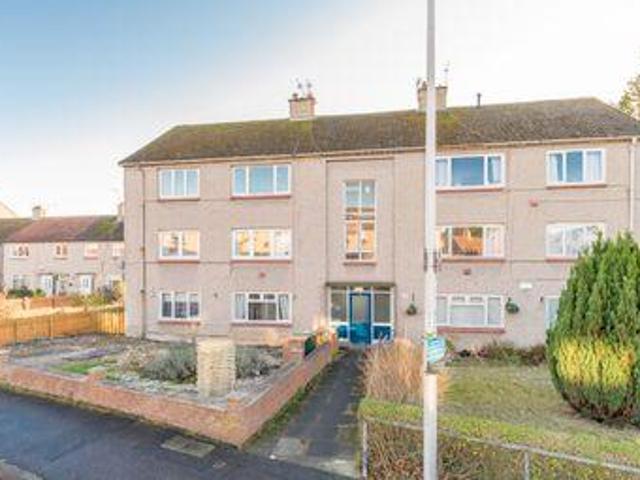 2 Bedrooms Flat for sale in Gracemount Avenue, Edinburgh EH16