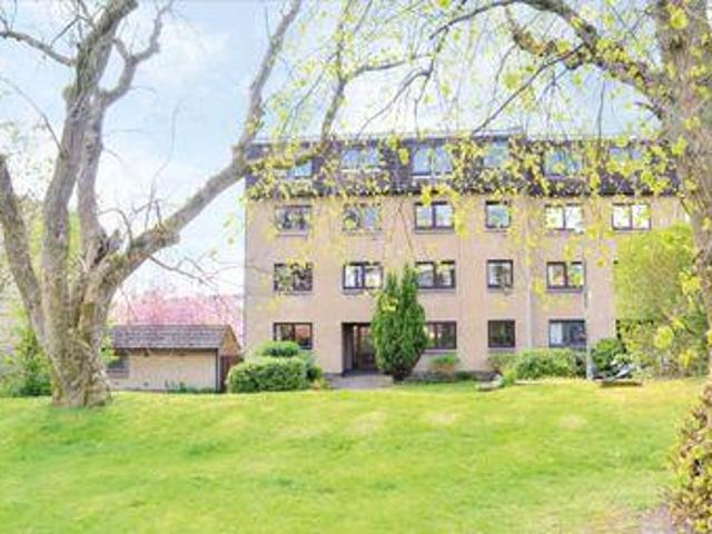 2 Bedrooms Flat for sale in Grandtully Drive, Flat 2/2, Kelvindale, Glasgow G12