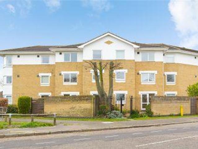 2 Bedrooms Flat for sale in Grange Court, Wood Street CM2