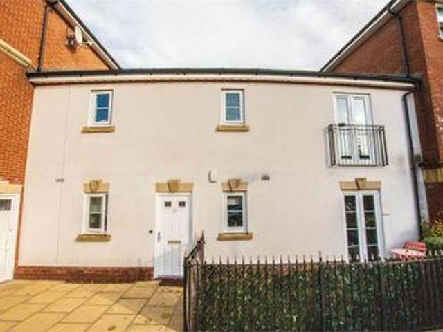 2 Bedrooms Flat for sale in Great Leighs, Chelmsford, Essex CM3