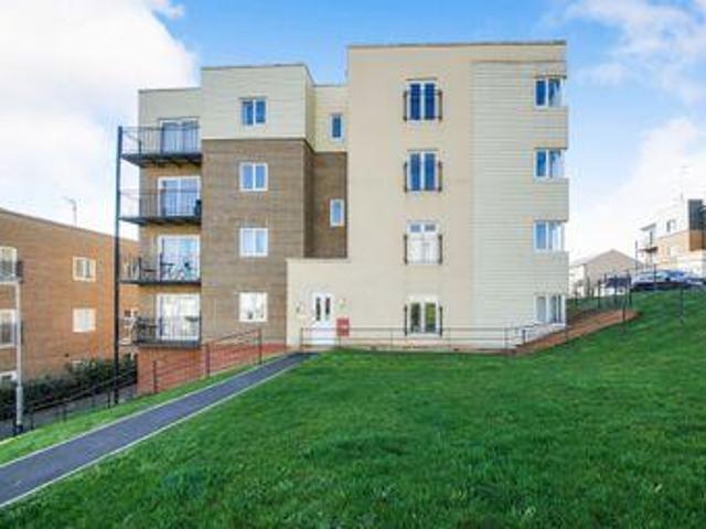 2 Bedrooms Flat for sale in Great Mead, Yeovil BA21
