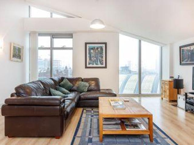 2 Bedrooms Flat for sale in Great Northern Tower, 1 Watson Street, Manchester M3