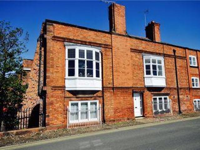 2 Bedrooms Flat for sale in Greyfriars House, Grey Friars, Chester CH1