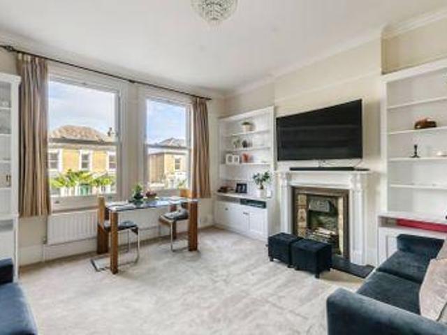 2 Bedrooms Flat for sale in Grosvenor Road, Chiswick W4