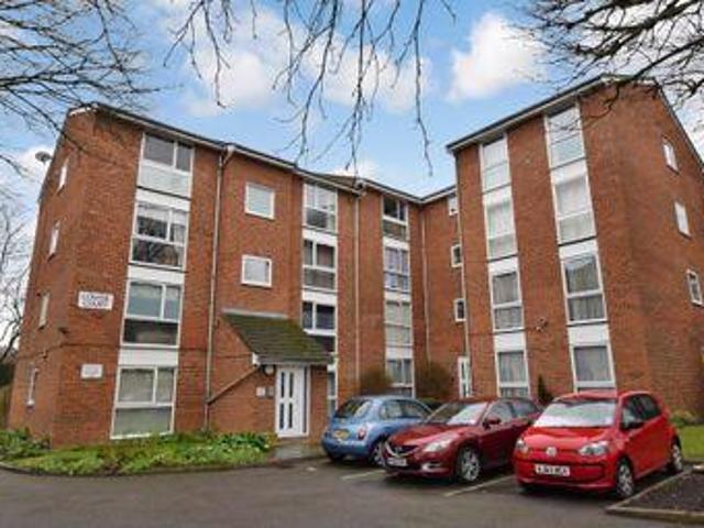 2 Bedrooms Flat for sale in Grosvenor Road, London E11