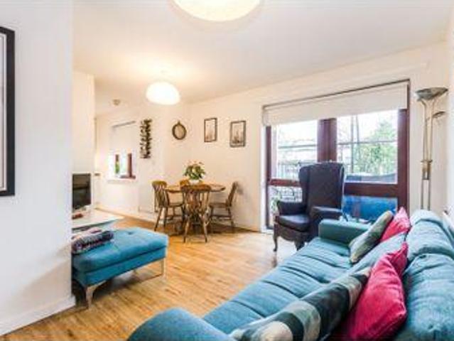 2 Bedrooms Flat for sale in Gunnersbury Lane, Acton W3