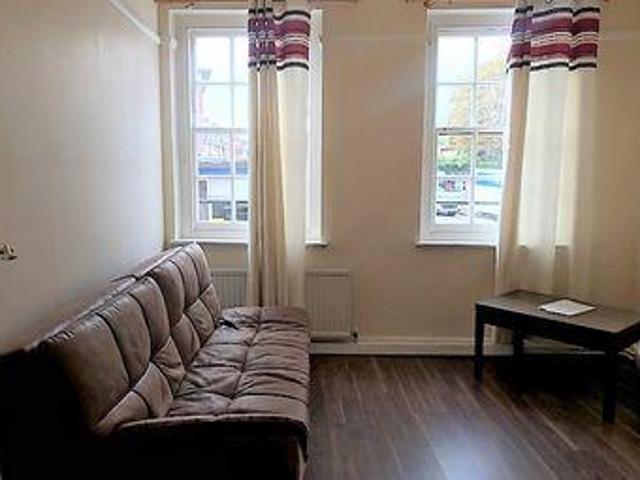 2 Bedrooms Flat for sale in Gunnersbury Lane, Acton, London W3