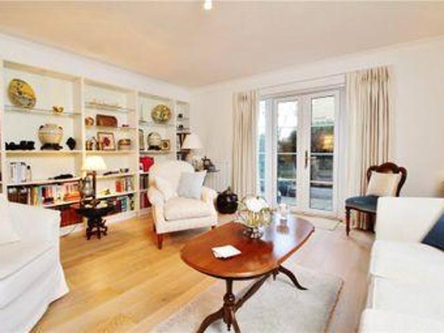 2 Bedrooms Flat for sale in Gwynne Close, London W4