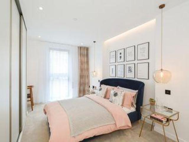 2 Bedrooms Flat for sale in Dock Street, London E1