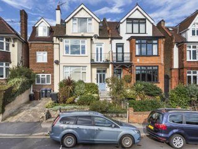 2 Bedrooms Flat for sale in Dora Road, Wimbledon SW19