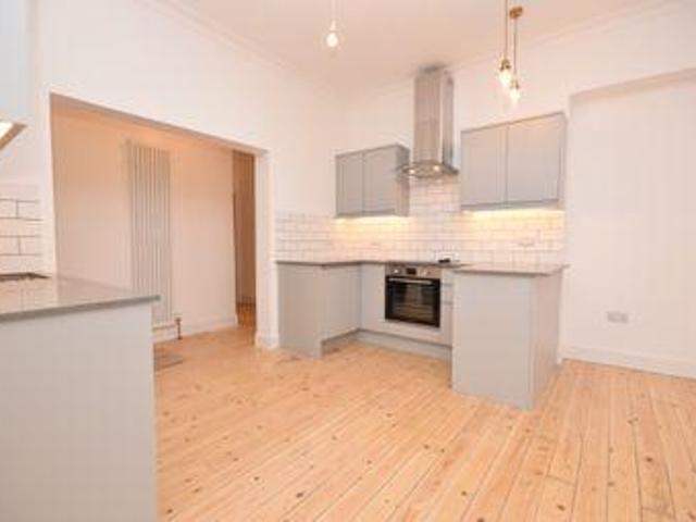 2 Bedrooms Flat for sale in Dalgety Street, Meadowbank, Edinburgh EH7
