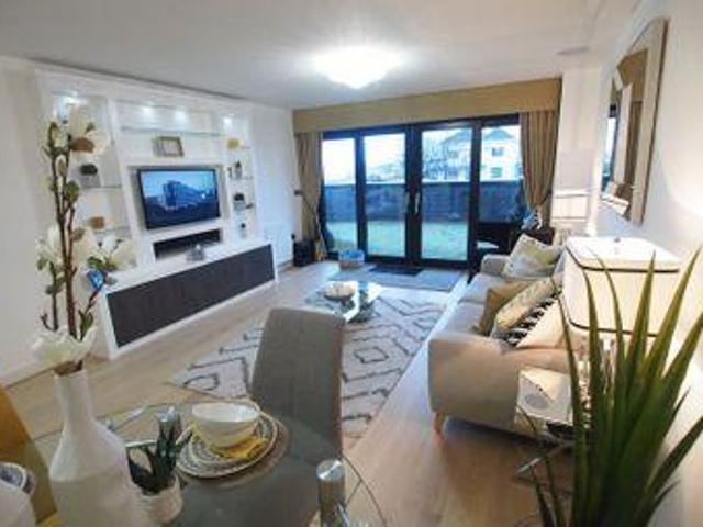 2 Bedrooms Flat for sale in Dallam Avenue, Morecambe LA4