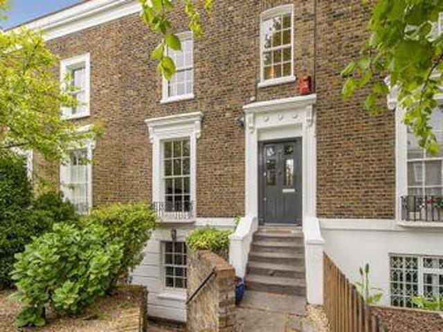 2 Bedrooms Flat for sale in De Beauvoir Road, London N1