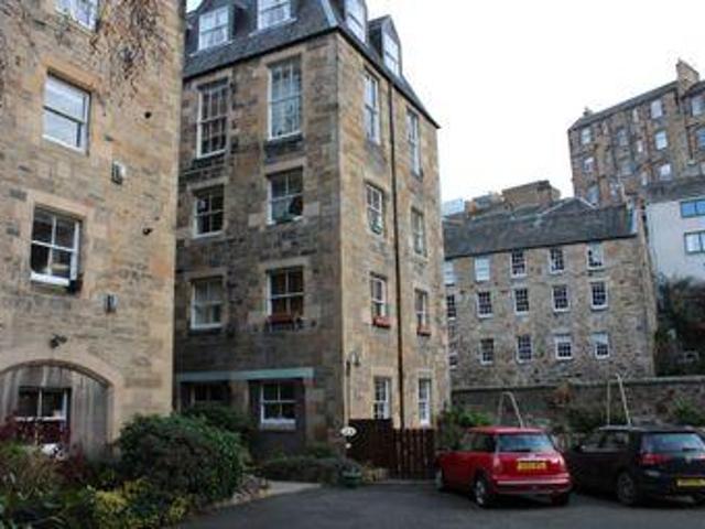 2 Bedrooms Flat for sale in Dean Path, West End, Edinburgh EH4