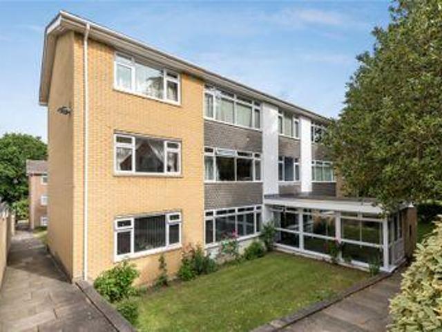 2 Bedrooms Flat for sale in Deepdene Court, Kingswood Road, Bromley BR2