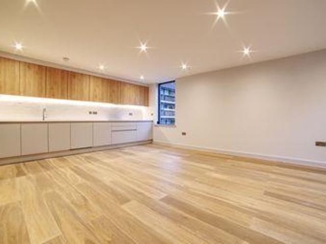2 Bedrooms Flat for sale in Design House, Long Lane SE1