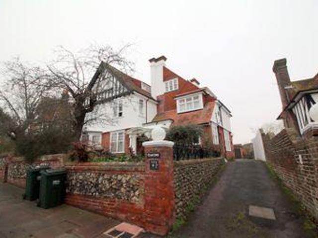 2 Bedrooms Flat for sale in Dittons Road, Eastbourne BN21