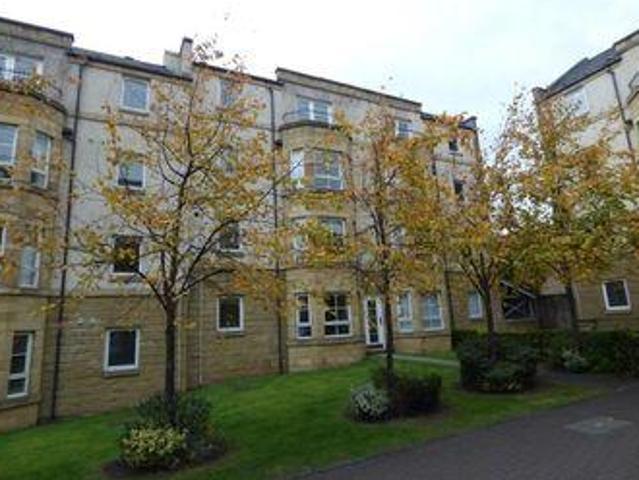 2 Bedrooms Flat for sale in Dicksonfield, Edinburgh EH7