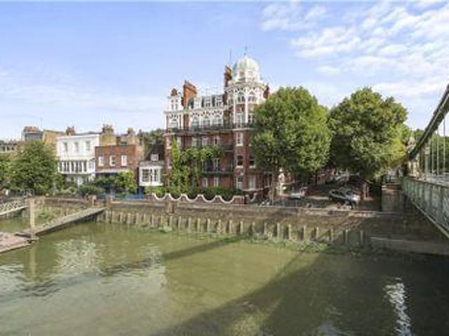 2 Bedrooms Flat for sale in Digby Mansions, Hammersmith Bridge Road, Hammersmith, London W6