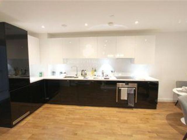 2 Bedrooms Flat for sale in Discovery Tower, Hallsville Quarter E16