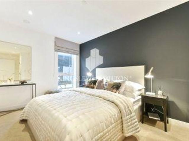 2 Bedrooms Flat for sale in Discovery Tower, Hallsville Quarter E16