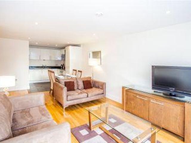 2 Bedrooms Flat for sale in Drayton Park, Islington, London N5