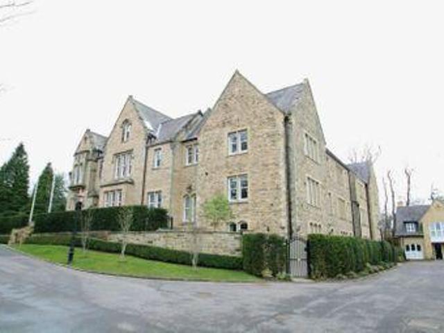 2 Bedrooms Flat for sale in Dunham Mount, Dunham, Road, Altrincham WA14