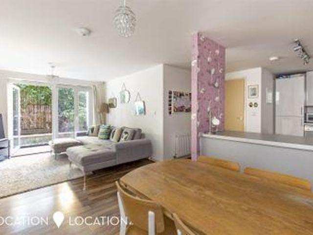 2 Bedrooms Flat for sale in Dunn Street, London E8