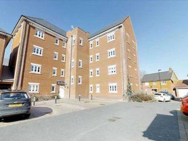 2 Bedrooms Flat for sale in Duoro Mews, Colchester CO2
