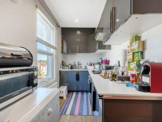 2 Bedrooms Flat for sale in Durban Road, London SE27