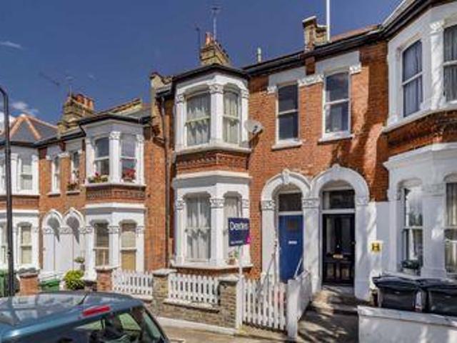 2 Bedrooms Flat for sale in Dynham Road, London NW6