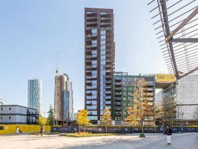 2 Bedrooms Flat for sale in Embassy Gardens, Nine Elms Lane SW8