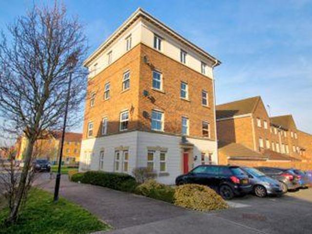 2 Bedrooms Flat for sale in Emerald Crescent, Sittingbourne ME10