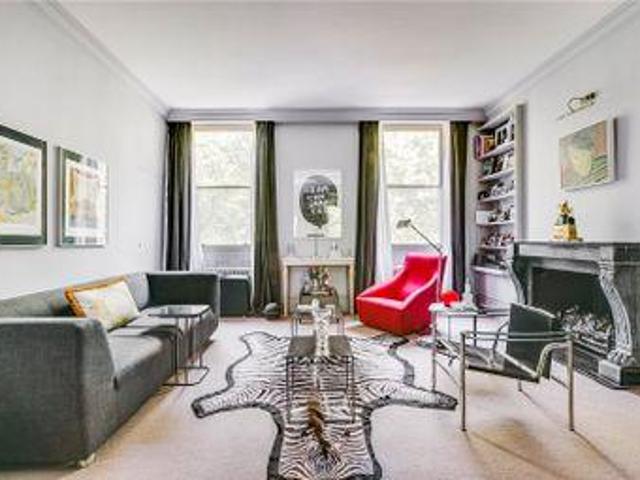 2 Bedrooms Flat for sale in Ennismore Gardens, London SW7